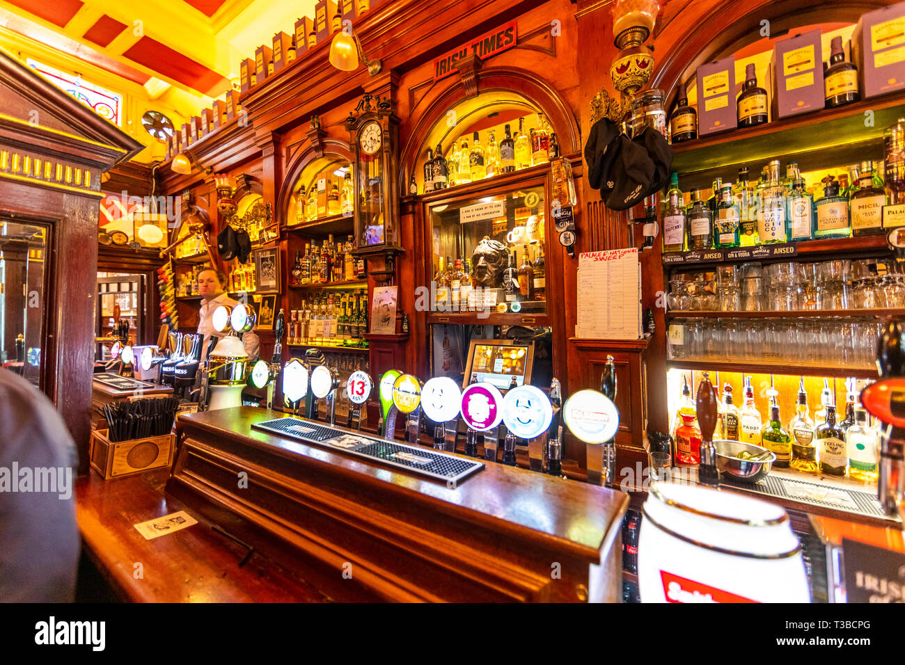 The palace bar dublin hi-res stock photography and images - Alamy