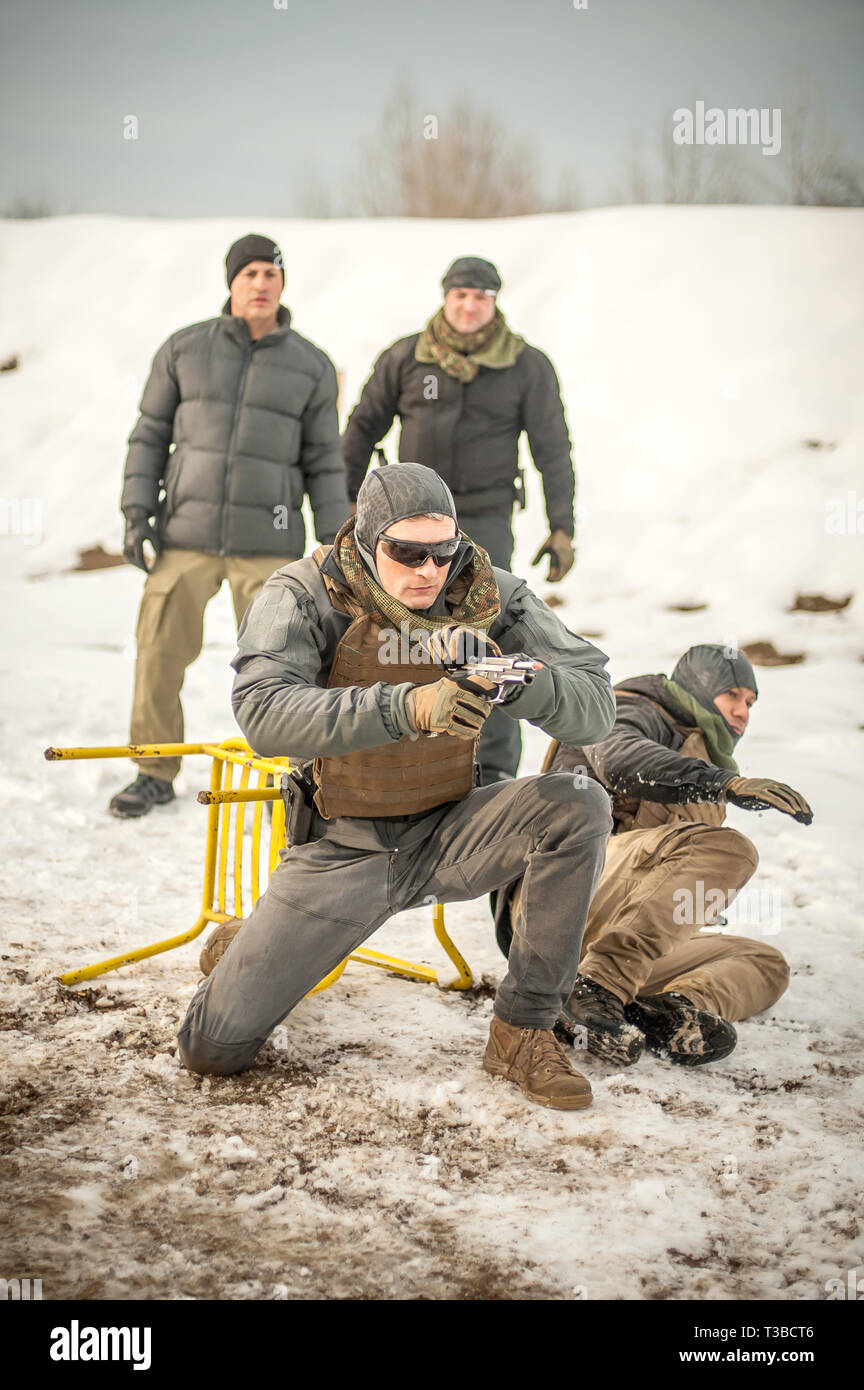 Pistol squat man hi-res stock photography and images - Alamy