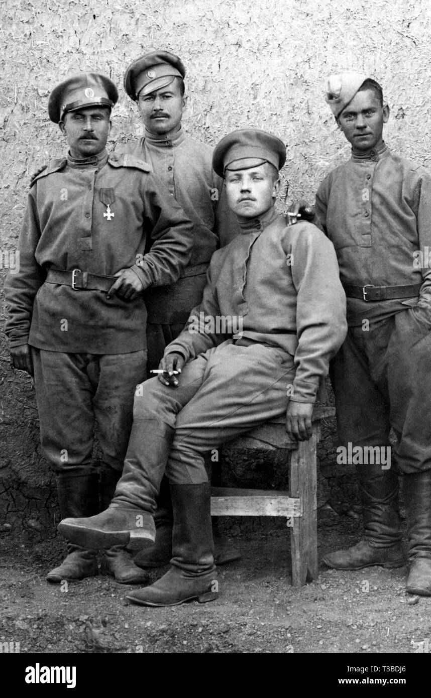 Russian photo people Black and White Stock Photos & Images - Alamy