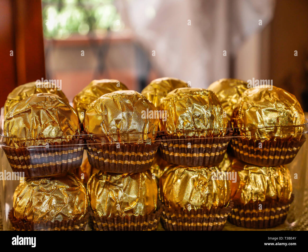 Luxury chocolate hi-res stock photography and images - Alamy
