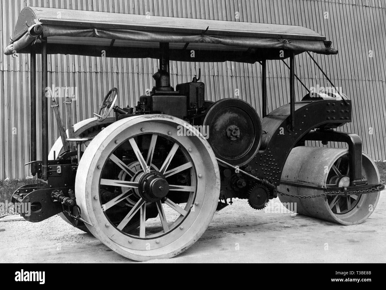 work road, roller machinery, 1910-1920 Stock Photo - Alamy