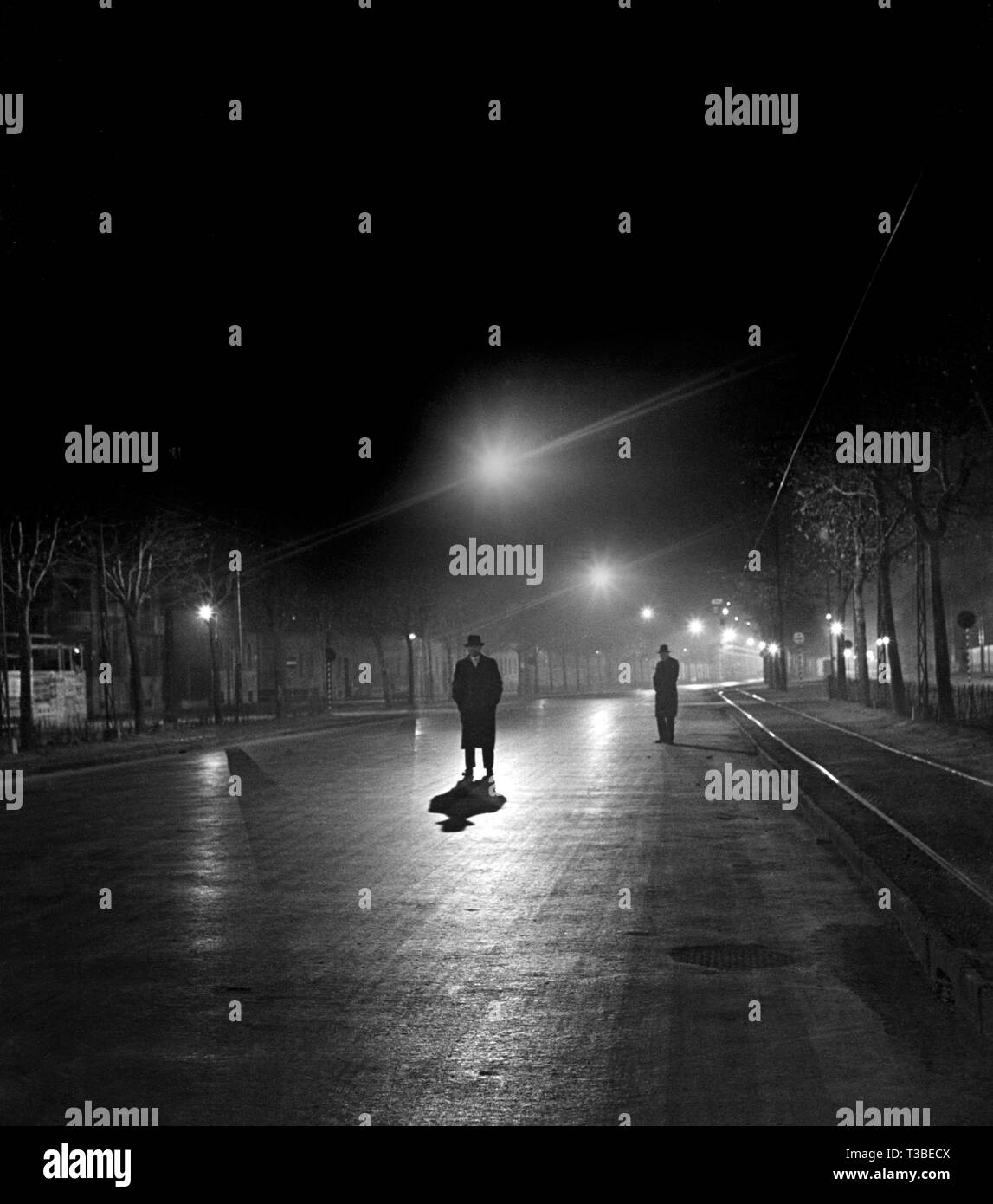 road lighting, 1930-40 Stock Photo - Alamy