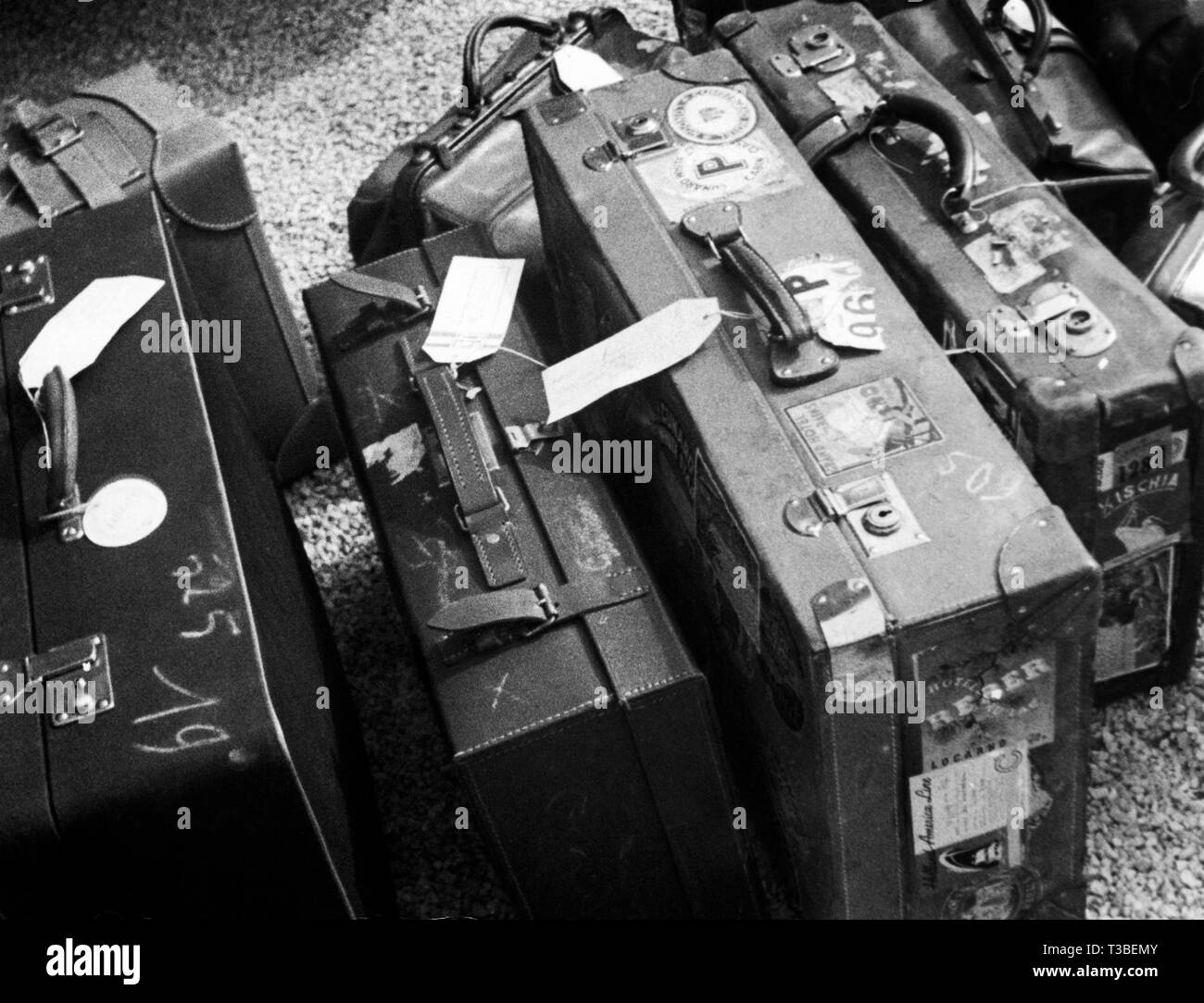Immigration cases Black and White Stock Photos & Images - Alamy