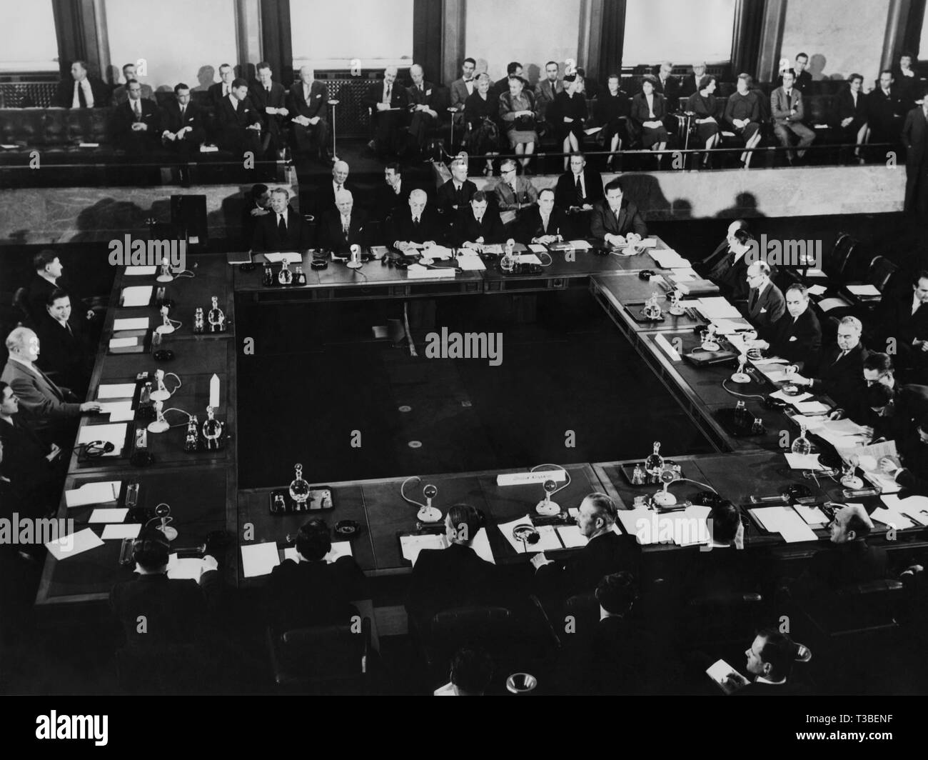 Geneva conference 1955 Black and White Stock Photos & Images - Alamy
