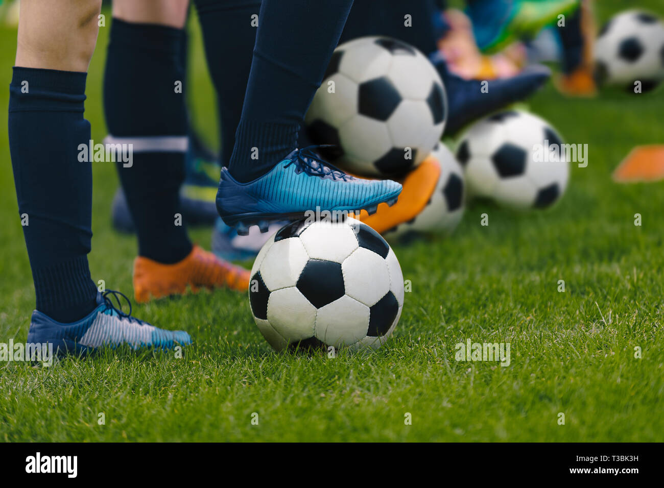 Row soccer balls pitch hi-res stock photography and images - Alamy