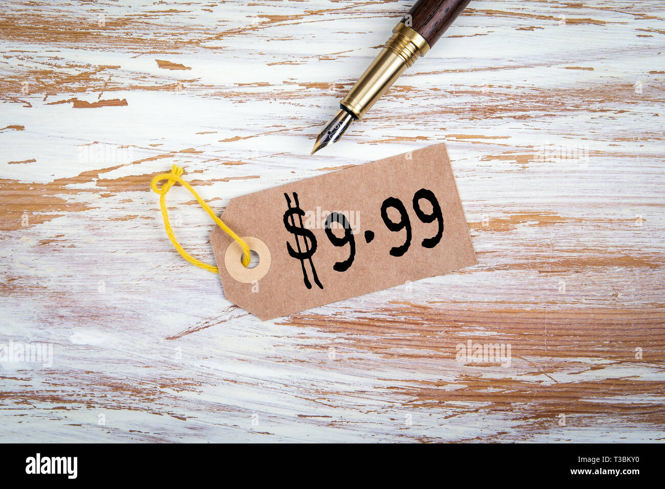 Dollar price tag hi-res stock photography and images - Alamy