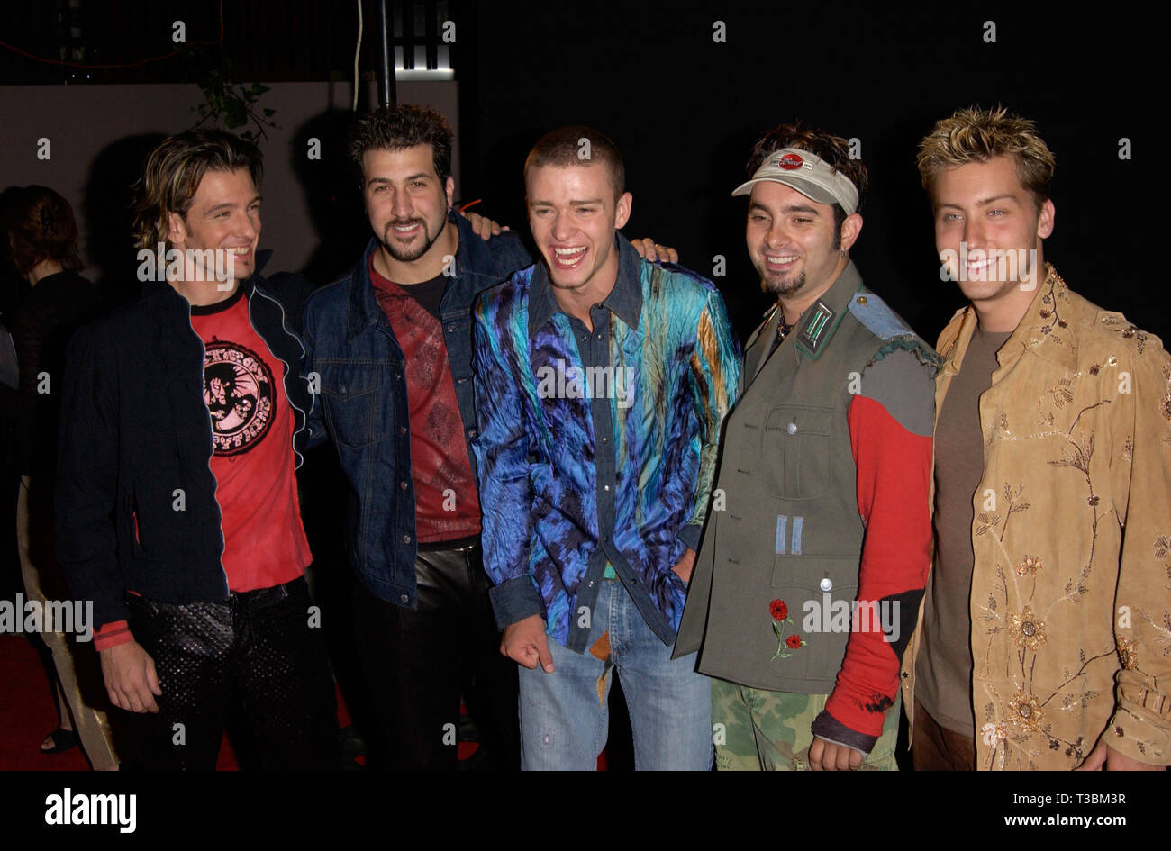 LOS ANGELES, CA. July 23, 2001: Pop group *NSYNC at party in West ...