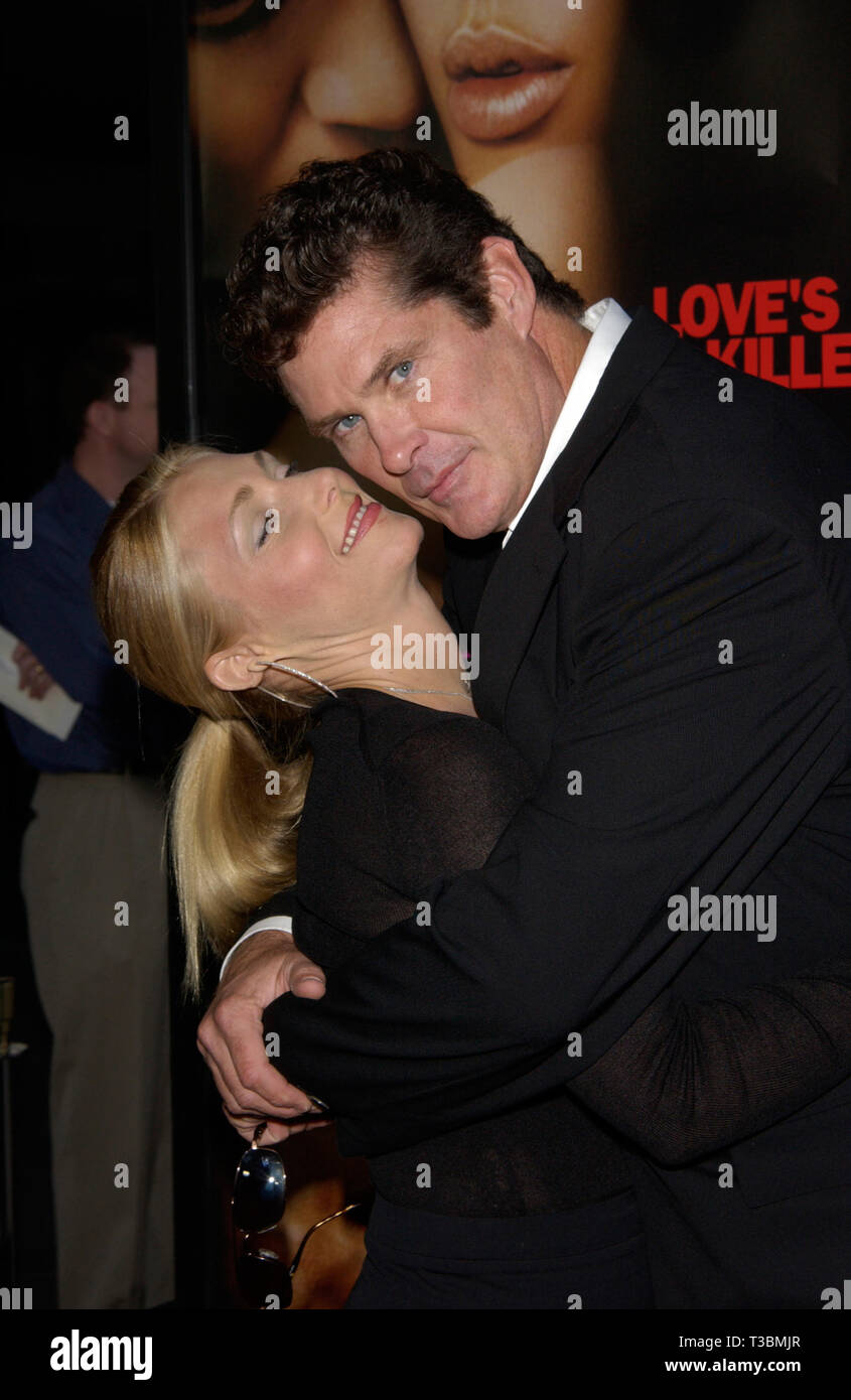 LOS ANGELES, CA. July 31, 2001: Actor DAVID HASSELHOFF & wife PAMELA at ...