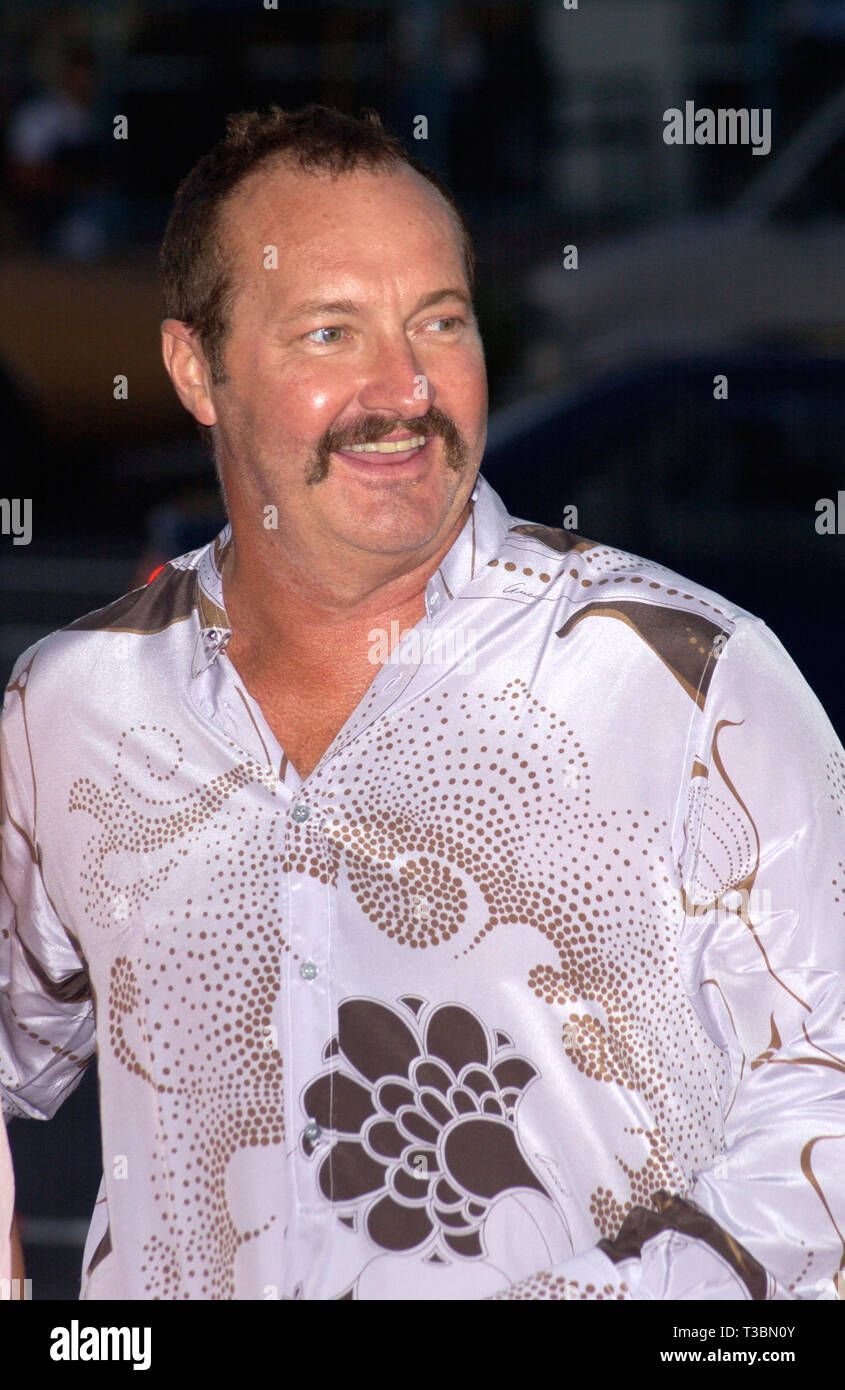 LOS ANGELES, CA. August 07, 2001: Actor RANDY QUAID & wife at the Los ...