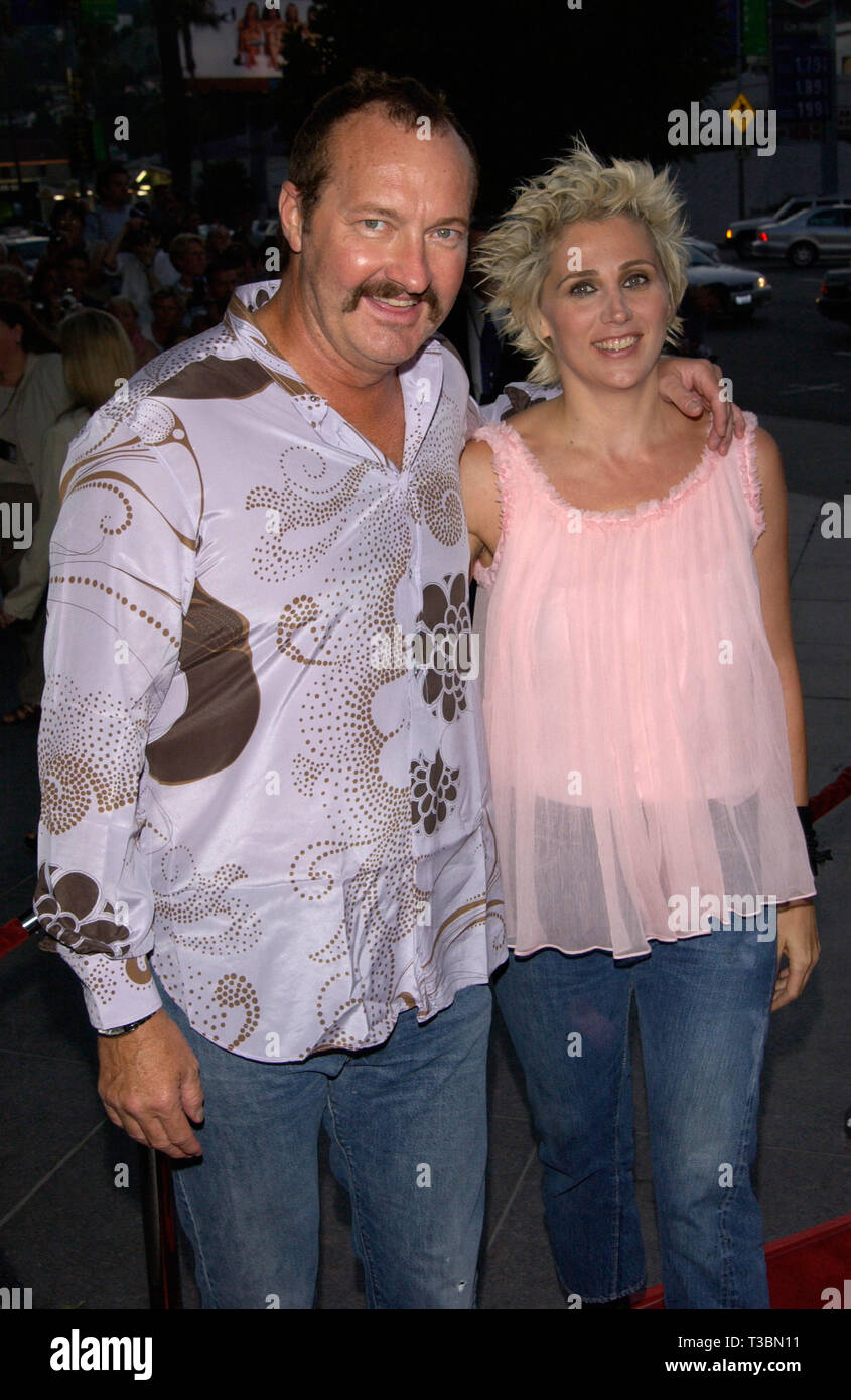 LOS ANGELES, CA. August 07, 2001: Actor RANDY QUAID & wife at the Los ...