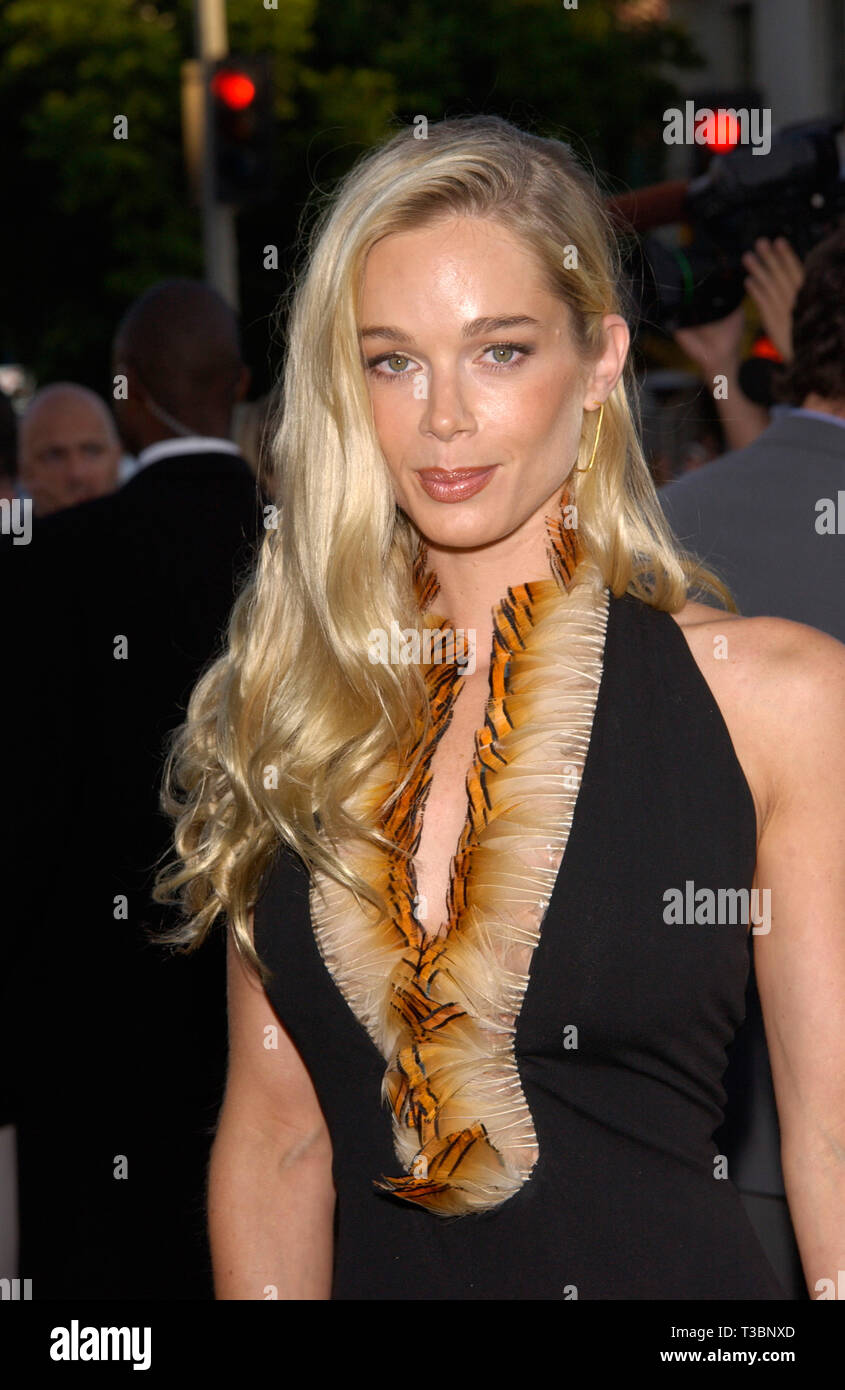 LOS ANGELES, CA. August 14, 2001: Actress JENNIFER GAREIS at the Los ...