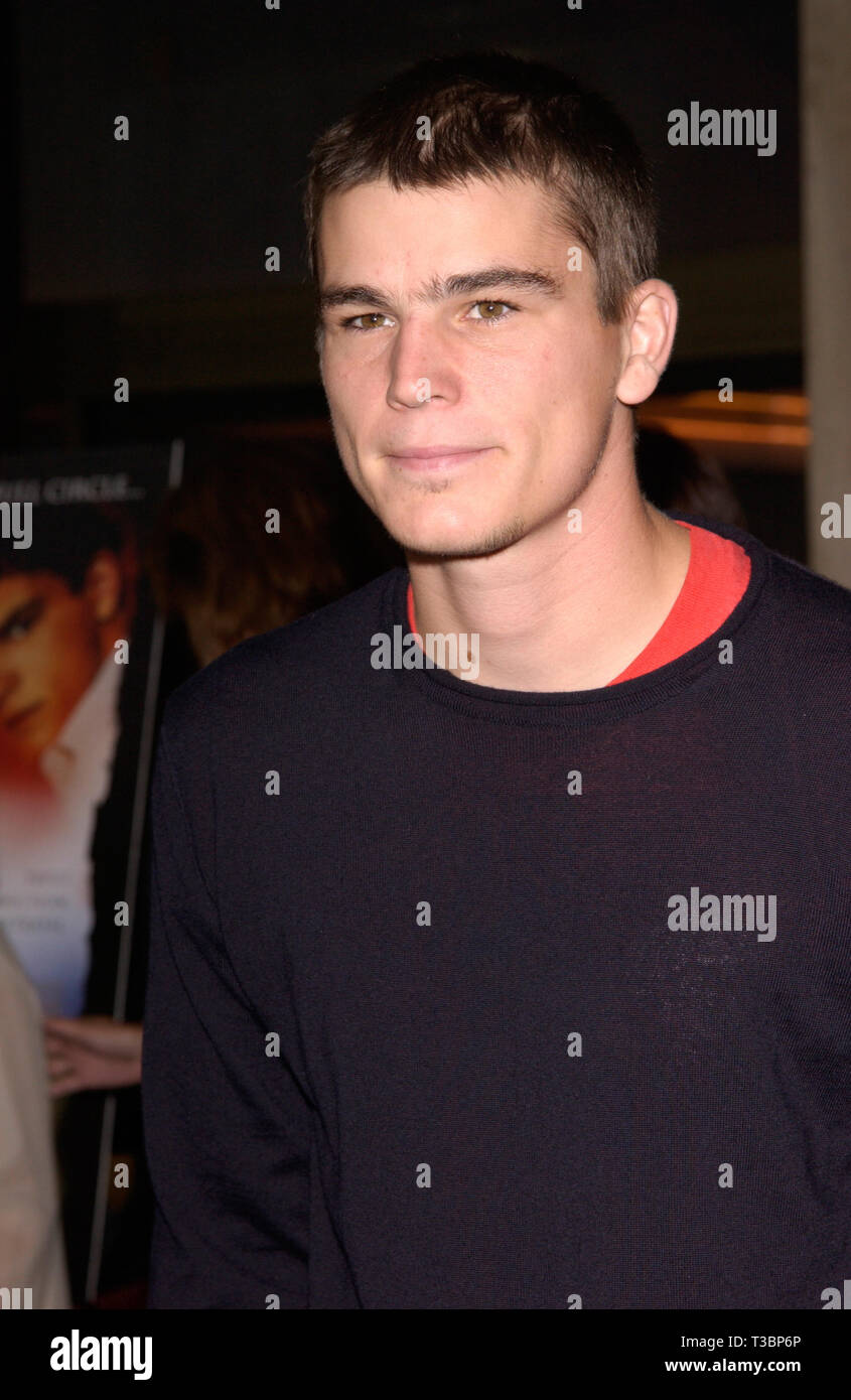 LOS ANGELES, CA. August 27, 2001: Actor JOSH HARTNETT at Los Angeles ...