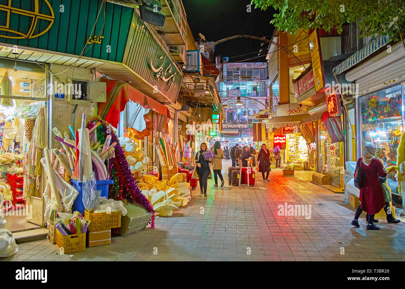 TEHRAN, IRAN - OCTOBER 10, 2017: The different stores of Lalehzar ...
