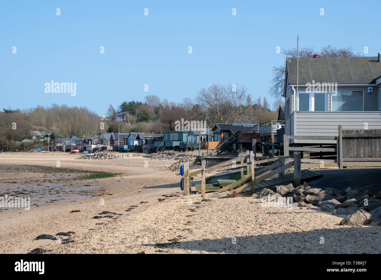 Maningtree Suffolk Uk - 1 April 2019: Row wooden beachside homes on ...