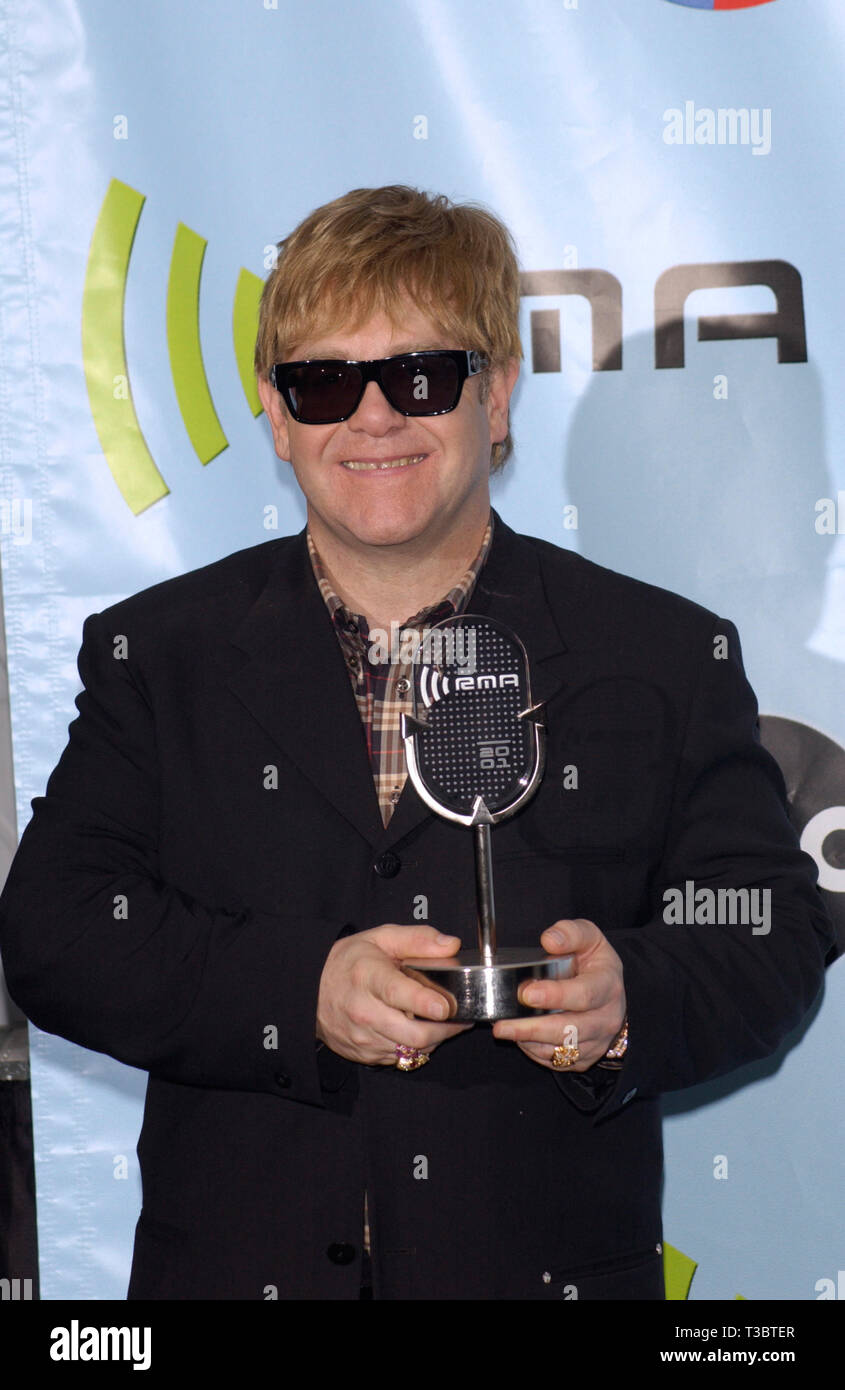 LAS VEGAS, NV. October 26, 2001: Pop superstar SIR ELTON JOHN at the ...
