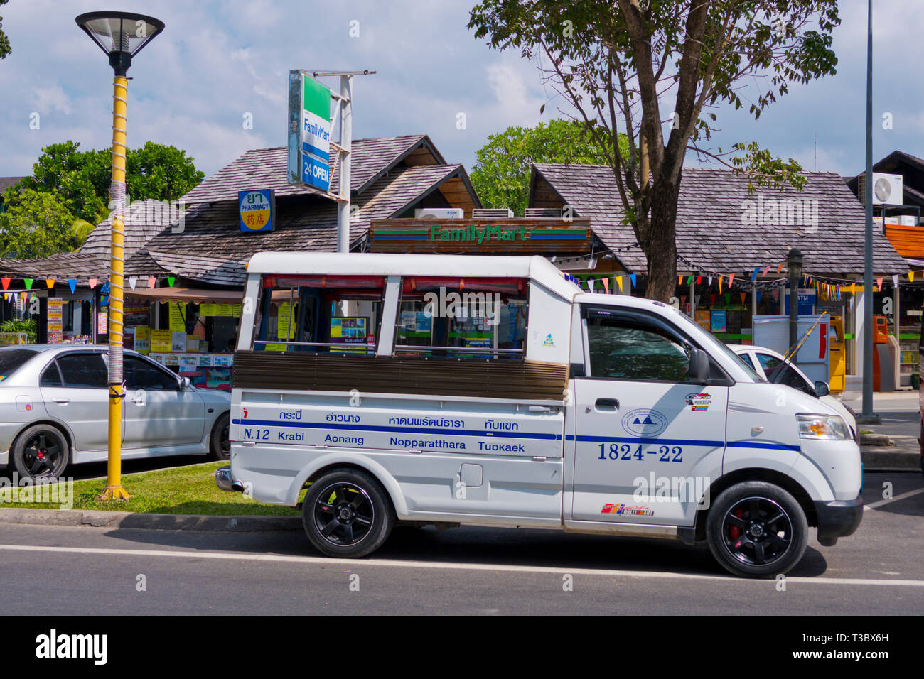 Songtaew hi-res stock photography and images - Alamy