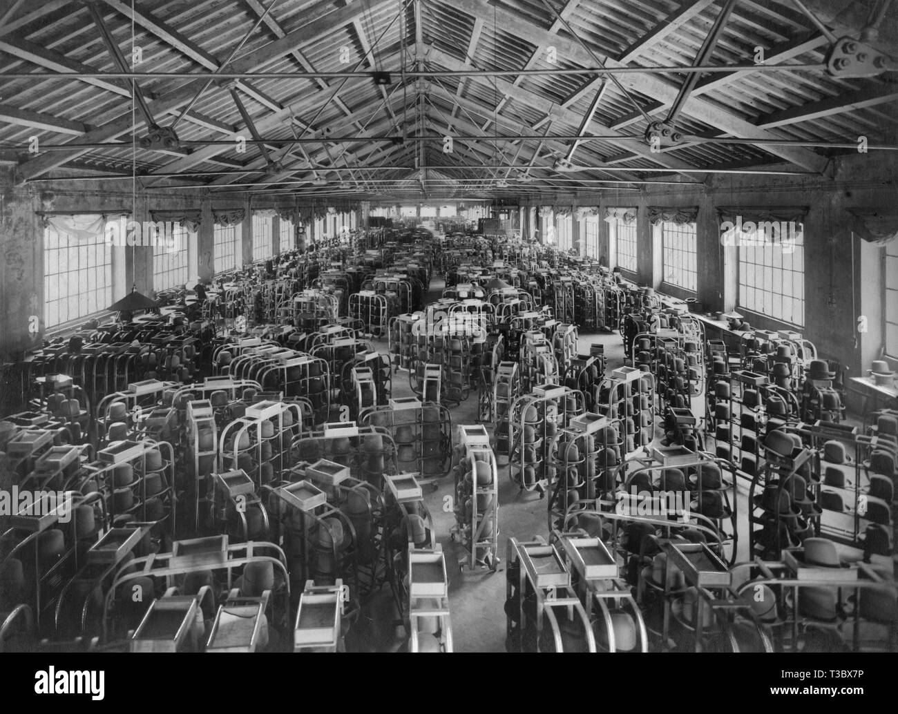 hat factory, 20s Stock Photo - Alamy