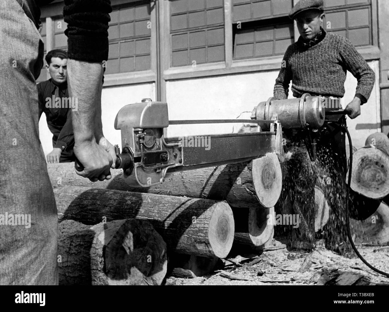 50's men work Black and White Stock Photos & Images - Alamy