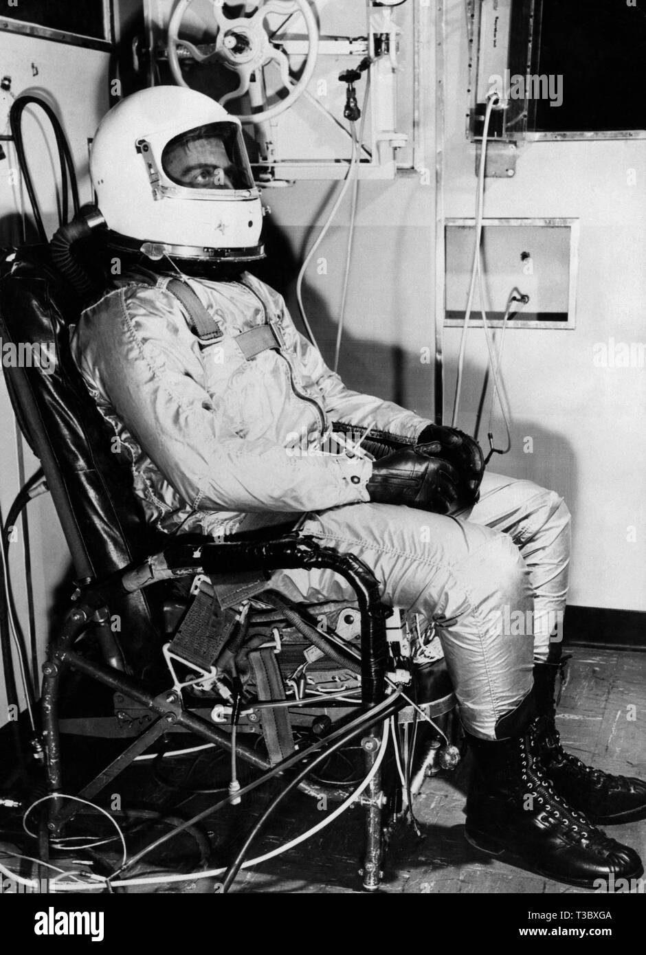 60s astronauts hi-res stock photography and images - Alamy