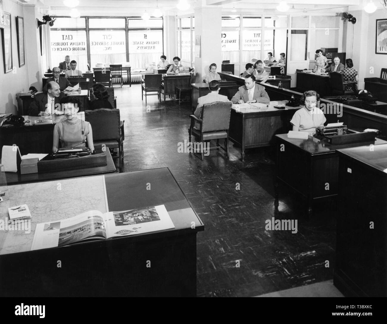 1950 tourism hi-res stock photography and images - Alamy