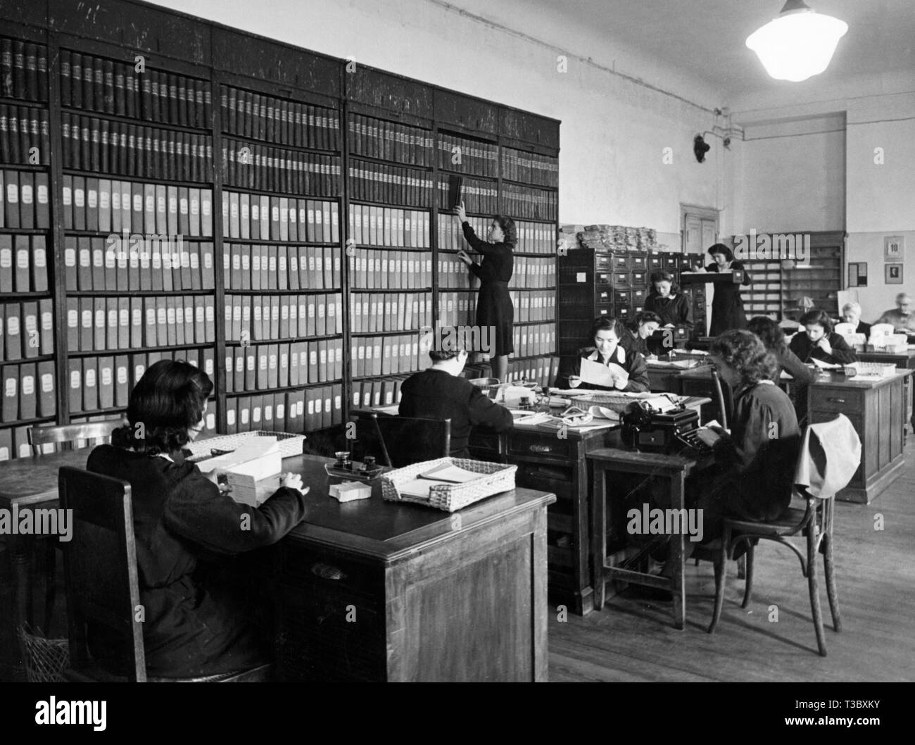 office, file, 1960 Stock Photo - Alamy