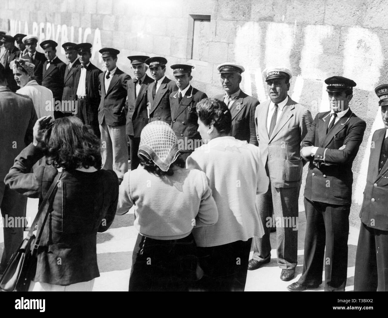 Drivers uniform hi-res stock photography and images - Alamy