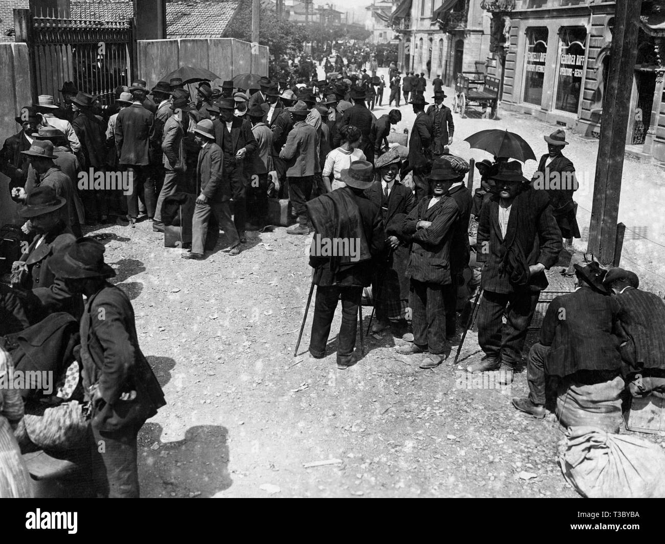 Italian emigration hi-res stock photography and images - Alamy