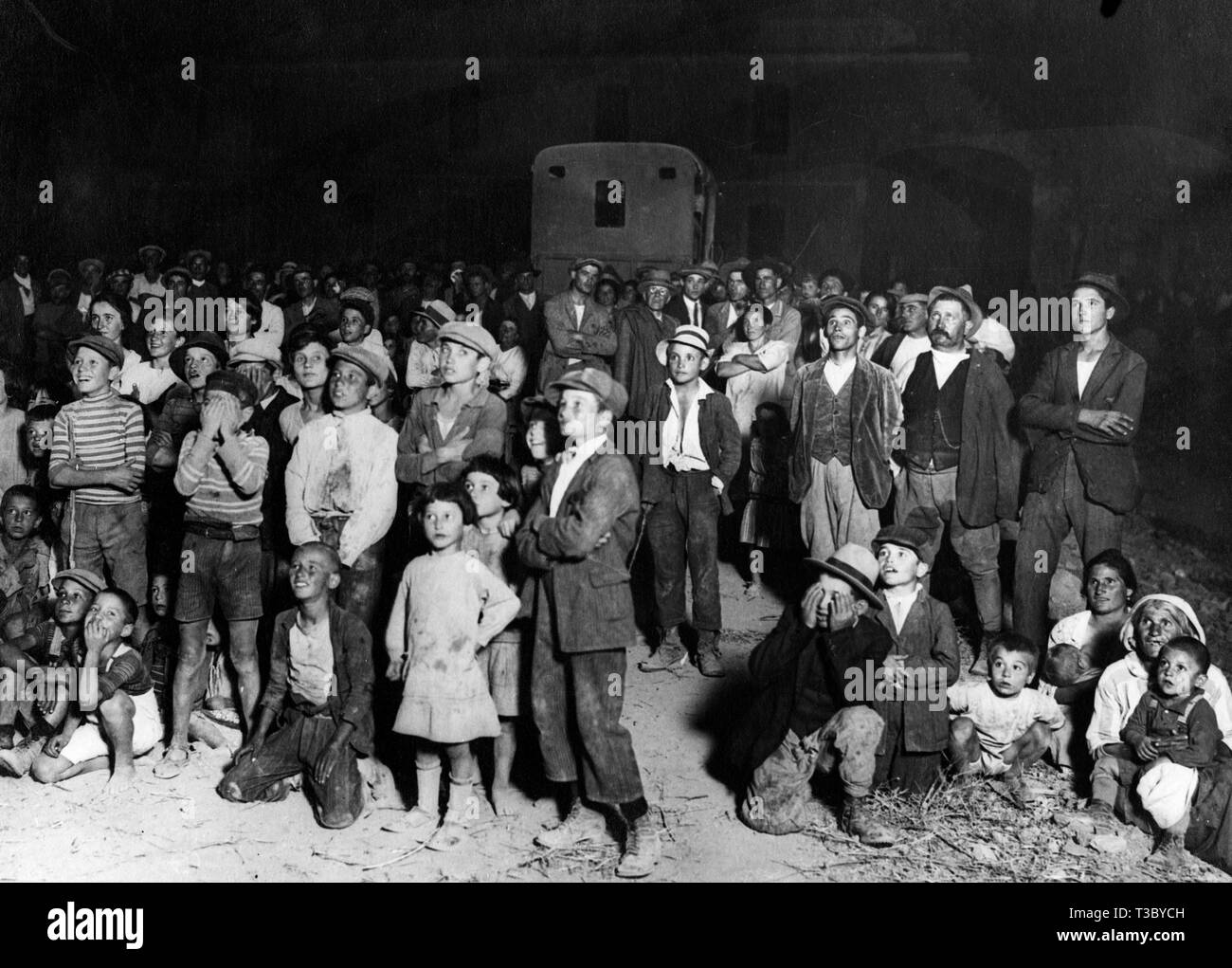 italy, group of people, 1910-20 Stock Photo - Alamy