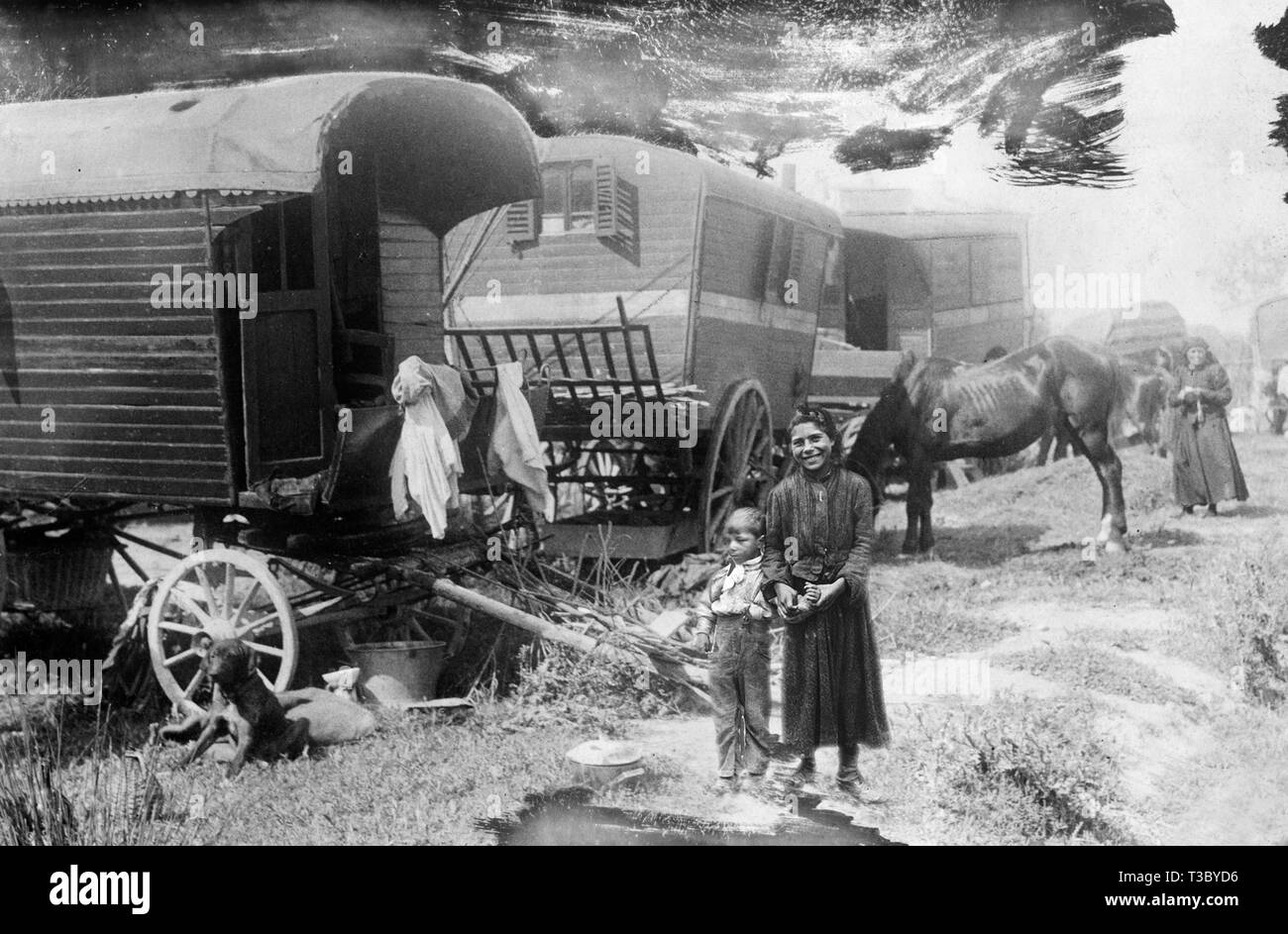 Gipsies hi-res stock photography and images - Alamy