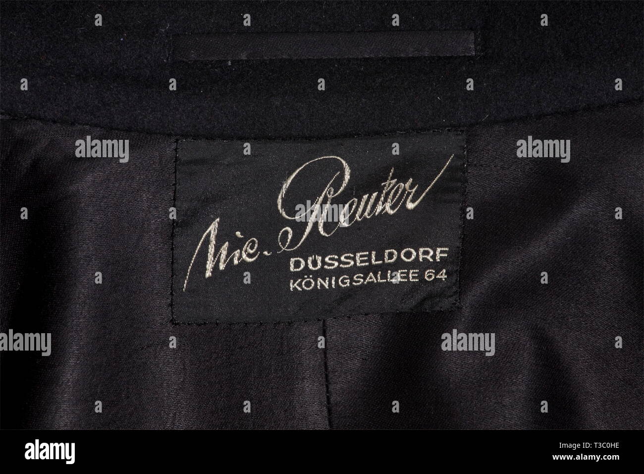 A cloak to the black uniform, for SS-leaders Cloak of black woolen ...