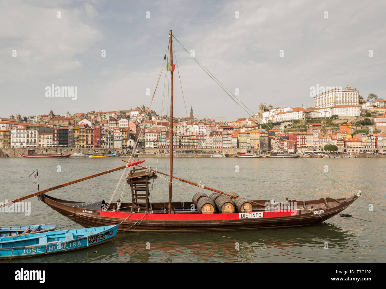 Traditional boats used to carry the precious cargo of barrels of port ...