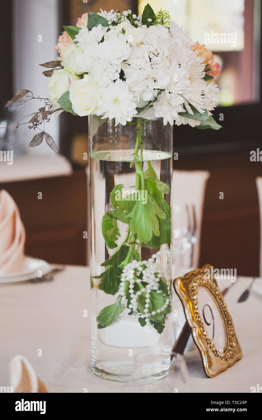 tables set for wedding Stock Photo - Alamy