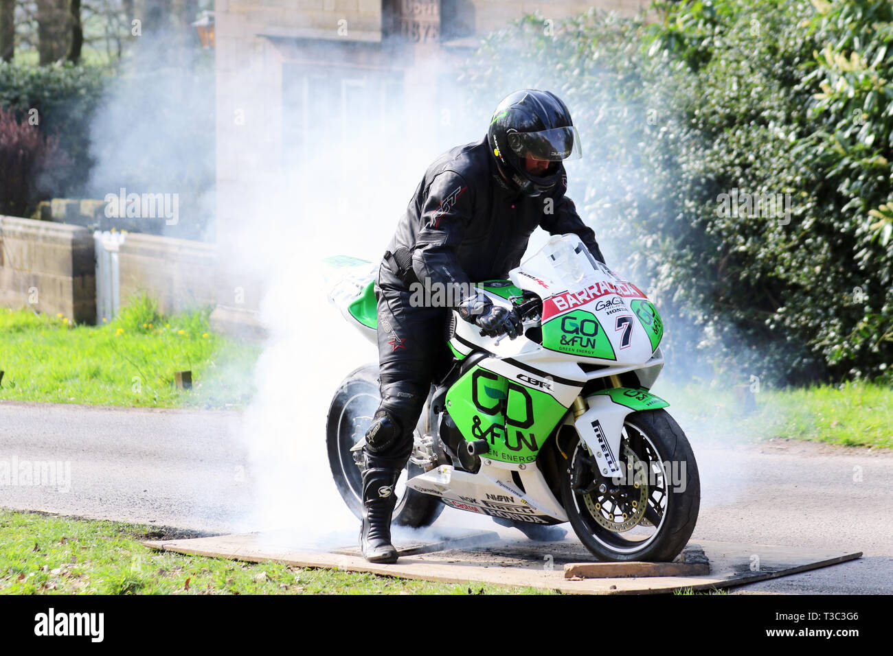 Yamaha r6 race bike hi-res stock photography and images - Alamy