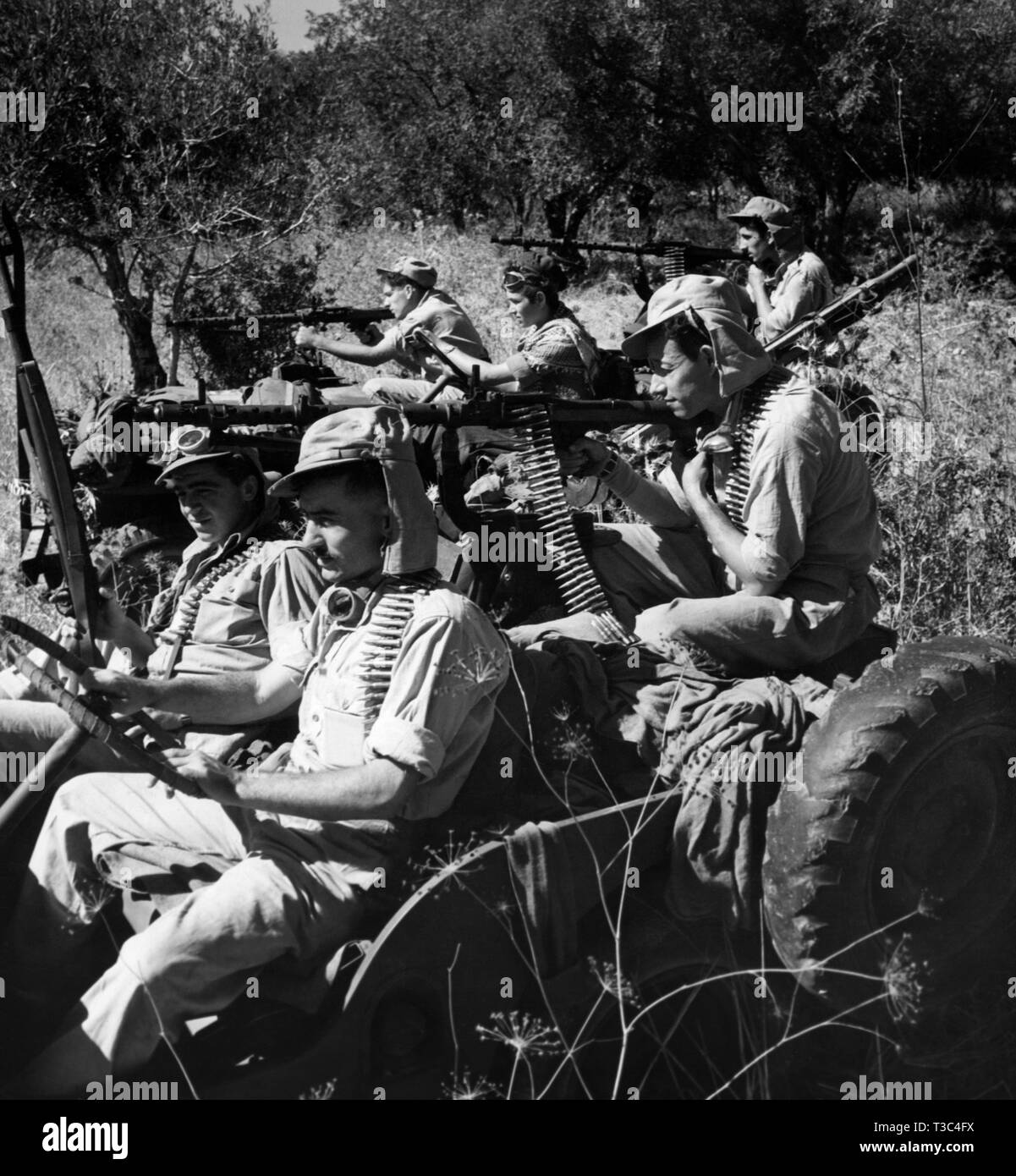 Israel army soldiers Black and White Stock Photos & Images - Alamy