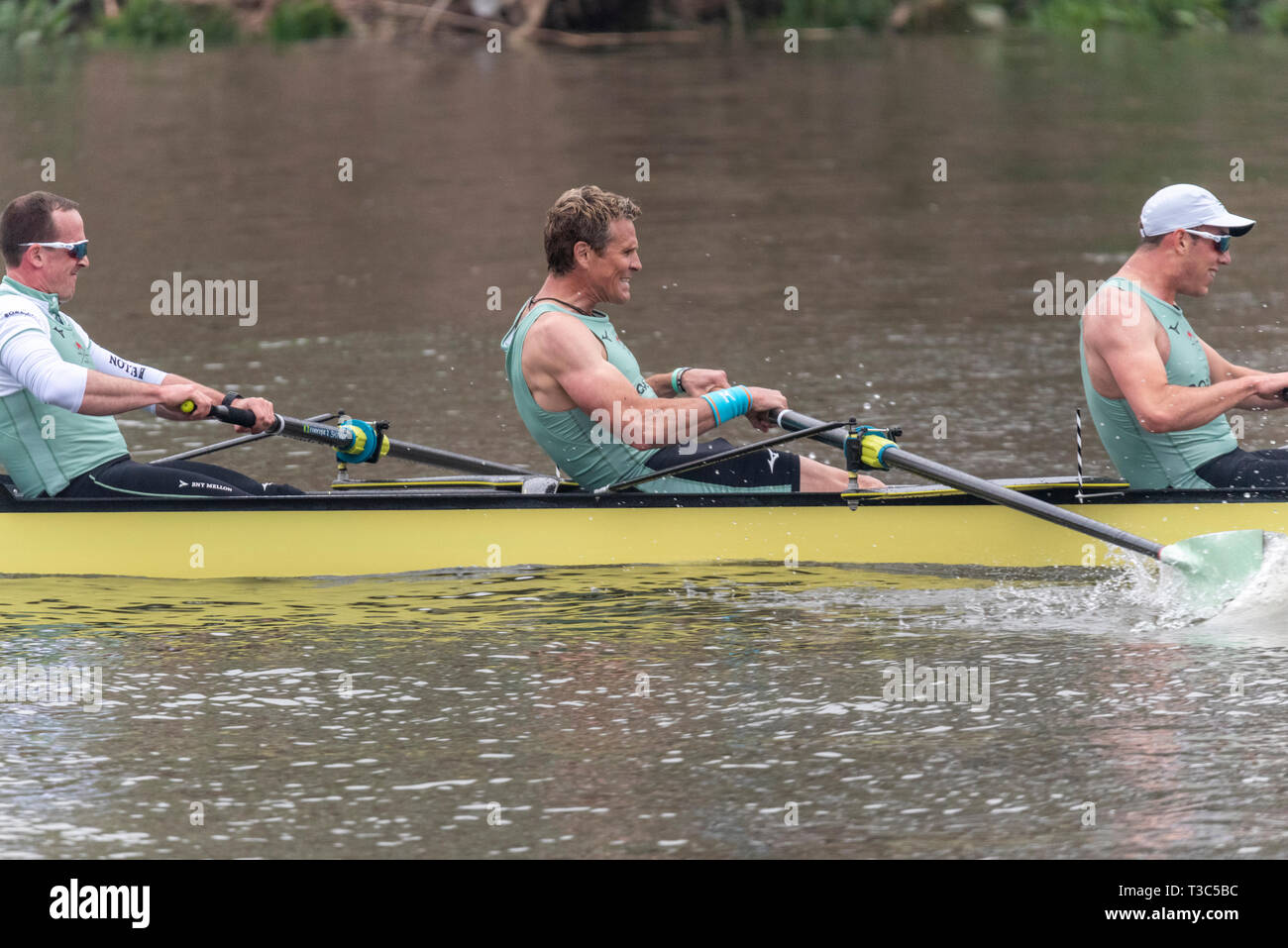 James Cracknell rowing for Cambridge at the 2019 University Boat Race ...