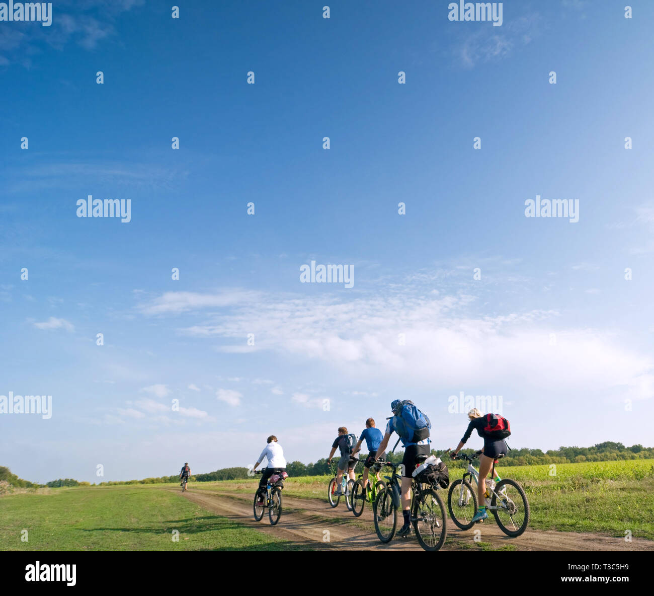 Cyclists biking hi-res stock photography and images - Alamy