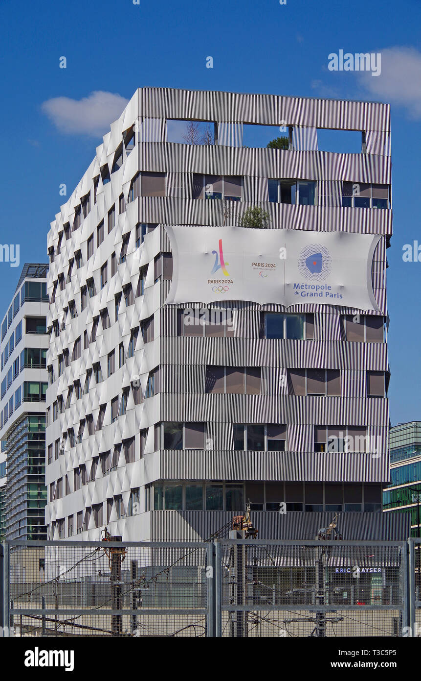 10 storey building hi-res stock photography and images - Alamy