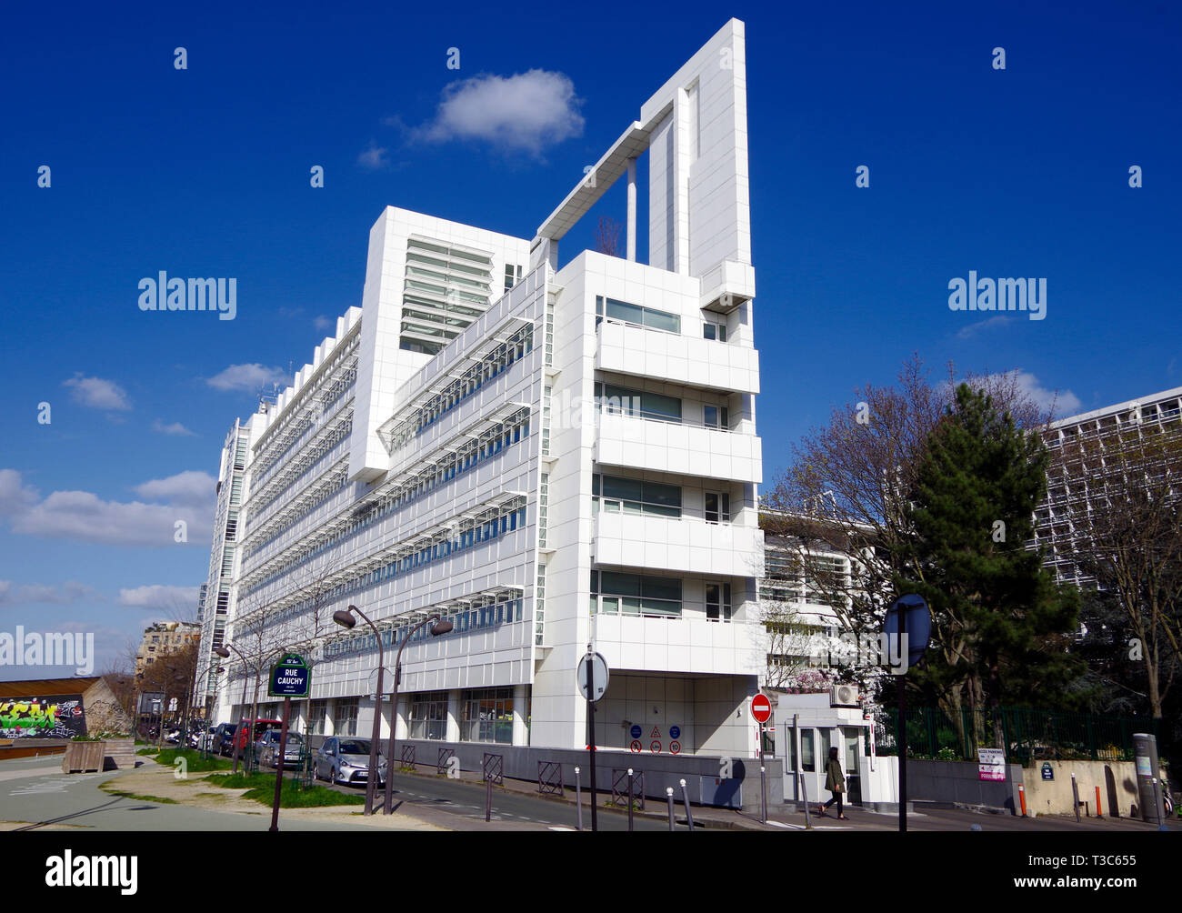 A building by the American architect Richard Meier, for the television ...