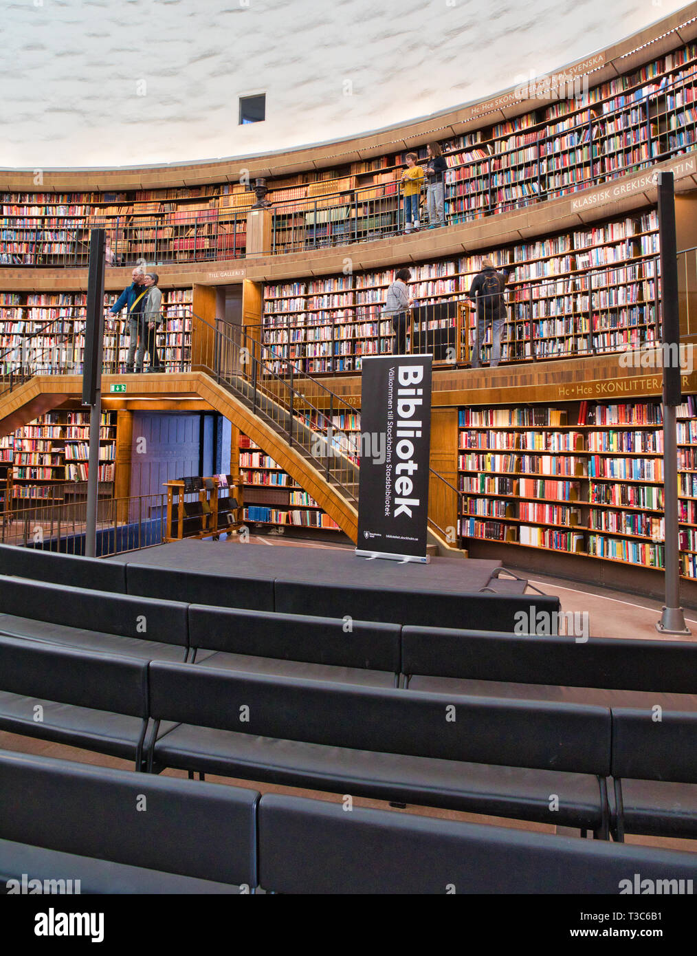 Interior of the rotunda at Stockholm Public Library (Stadsbibliotek ...