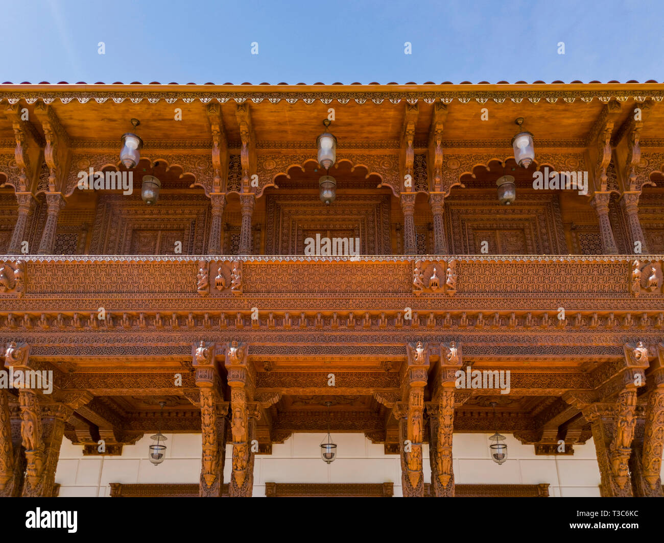 Exterior view of the famous BAPS Shri Swaminarayan Mandir at Chino ...