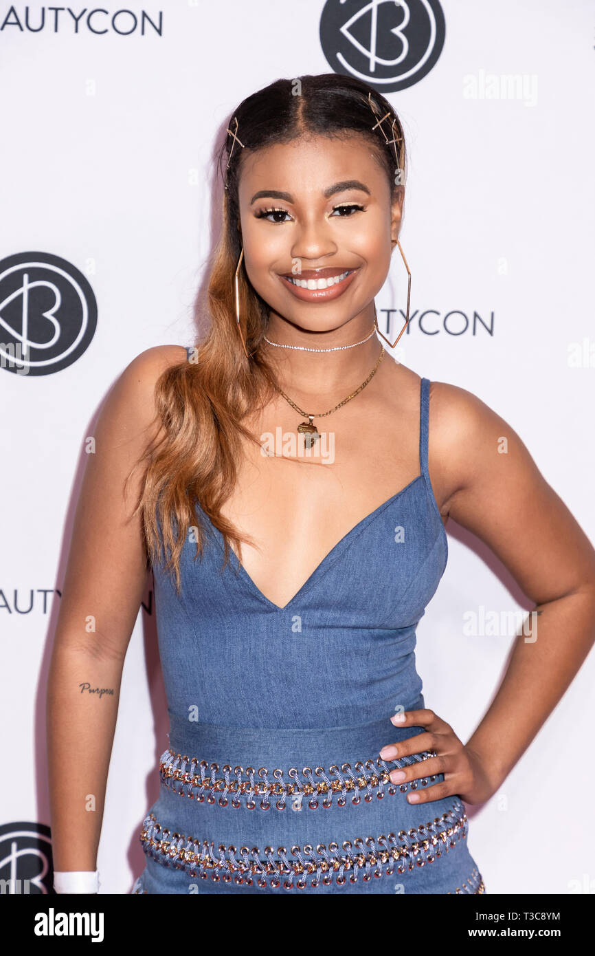 New York, NY, USA - April 6, 2019: Nia Imani attends Beautycon Festival ...