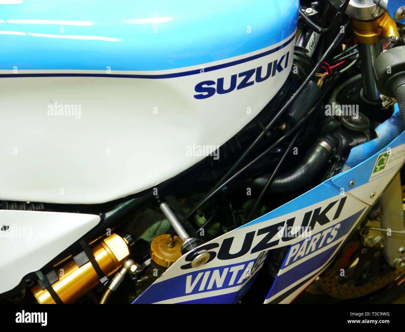 Logotipo Marino Suzuki Un Nuovo Brand Slogan Per Suzuki Marine: The