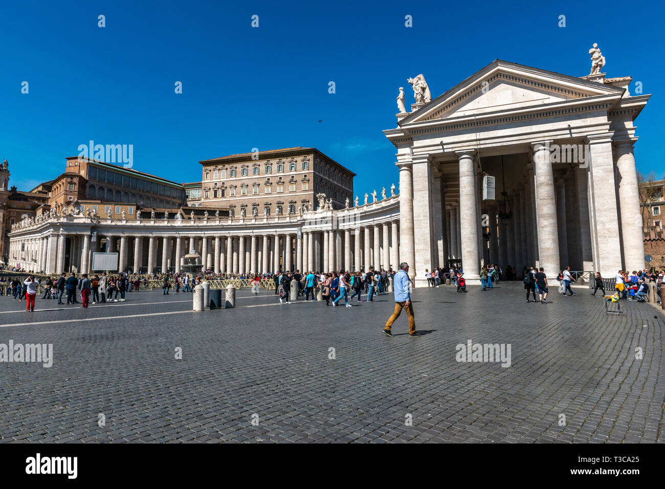 St Peters square, Rome, Italy Stock Photo - Alamy