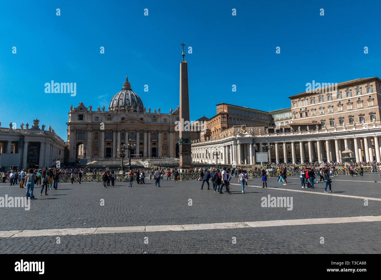 St Peters square, Rome, Italy Stock Photo - Alamy