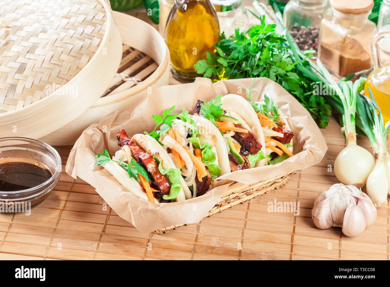 Bao buns plate hi-res stock photography and images - Alamy