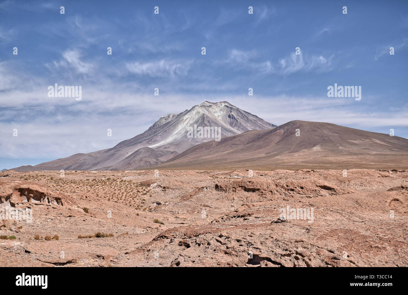 Side volcano hi-res stock photography and images - Alamy