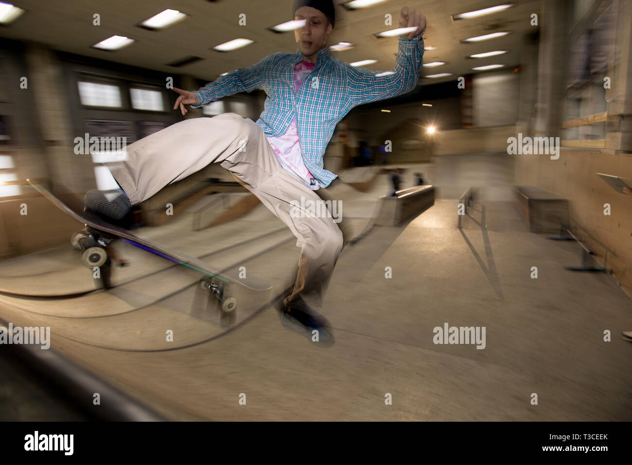 Stunt street extreme sport hi-res stock photography and images - Alamy