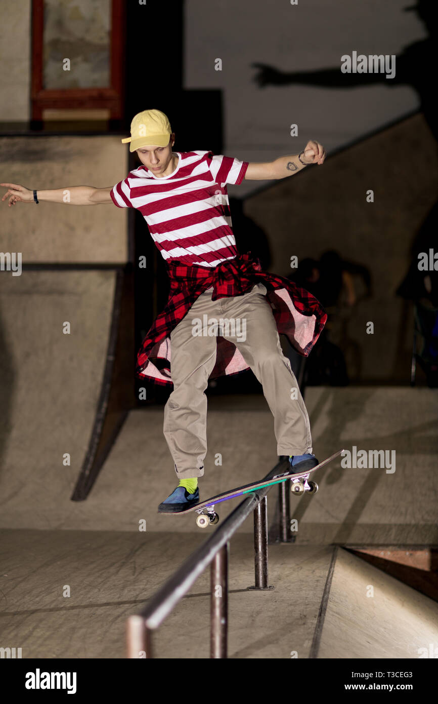 Skateboarder skateboarding on skatepark ramp hi-res stock photography ...