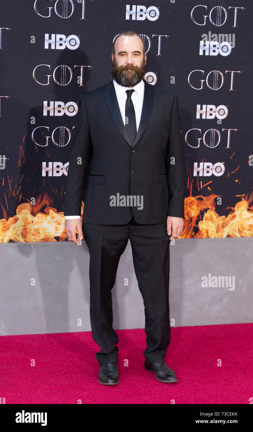 NEW YORK, NY APRIL 03: Rory McCann attends HBO 'Game of Thrones' final ...