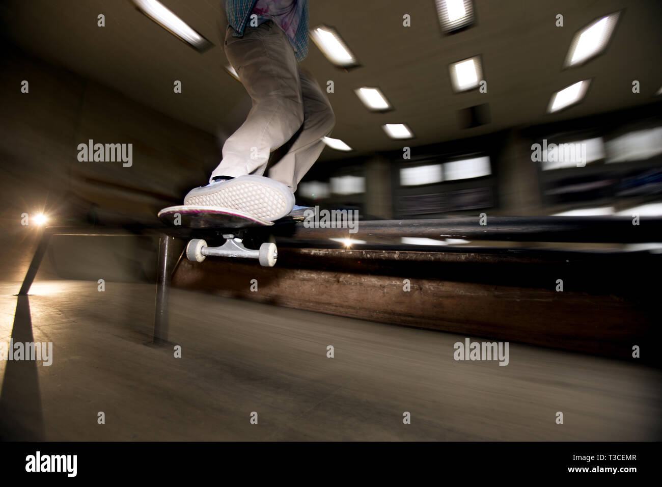 Skateboarder rail hi-res stock photography and images - Alamy